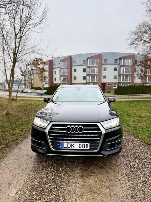 Black Audi Q7 2018 in Kaunas, with an engine capacity of 3.00 L and mileage of 110 thousand km for 29900 €, photo 2 on AUTOMOTO.COM.LV