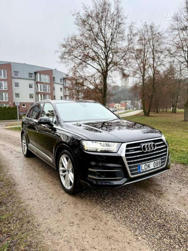 Black Audi Q7 2018 in Kaunas, with an engine capacity of 3.00 L and mileage of 110 thousand km for 29900 €, photo 4 on AUTOMOTO.COM.LV