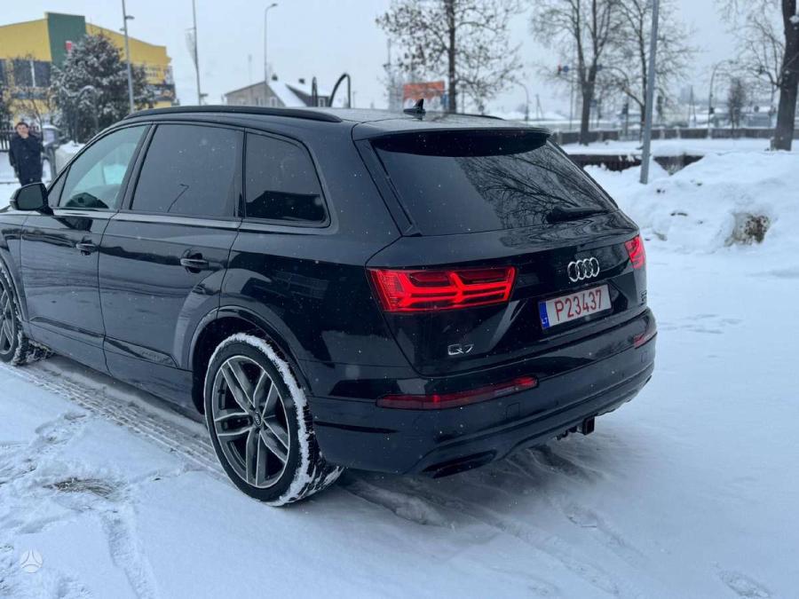 Melns Audi Q7 2018 Tauragė, ar dzinēja tilpumu 3.00 L un nobraukumu 228 tūkst. km par 22900 €, foto 4 vietnē AUTOMOTO.COM.LV