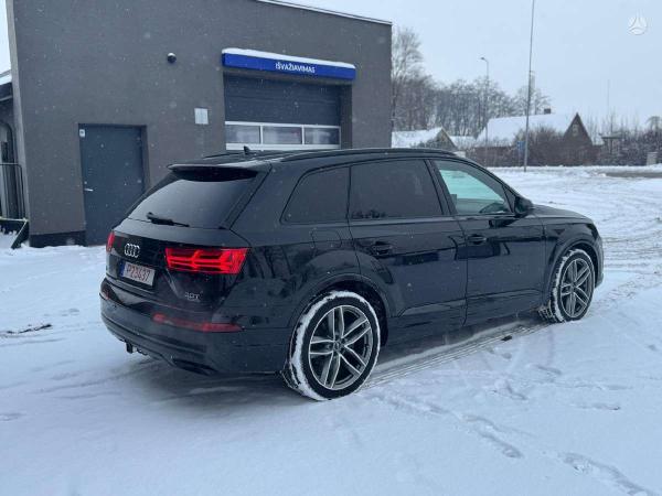 Black Audi Q7 2018 in Taurage, with an engine capacity of 3.00 L and mileage of 228 thousand km for 22900 €, photo 6 on AUTOMOTO.COM.LV