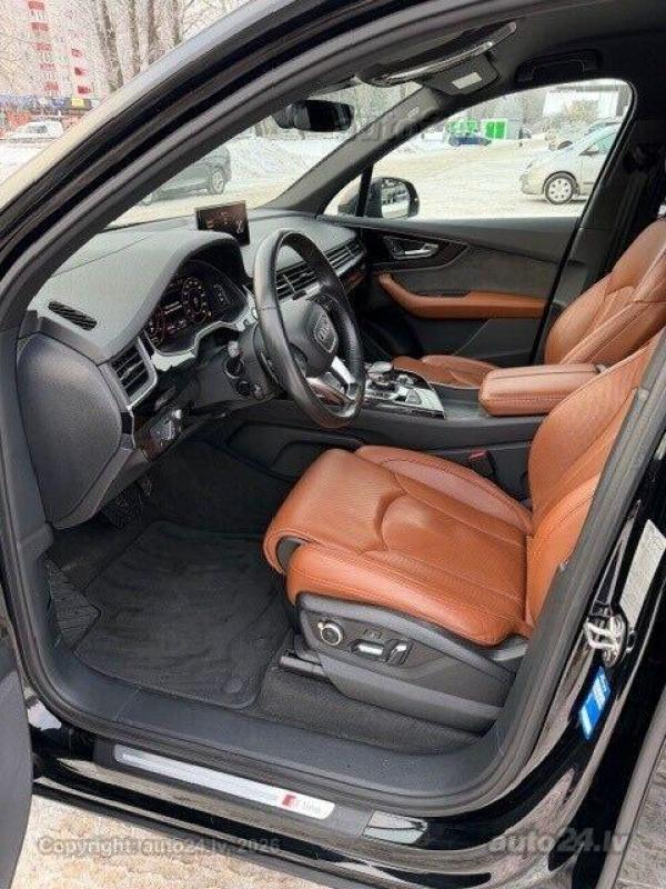 Melns Audi Q7 2018 Tallina, ar dzinēja tilpumu 3.00 L un nobraukumu 182 tūkst. km par 32000 €, foto 7 vietnē AUTOMOTO.COM.LV