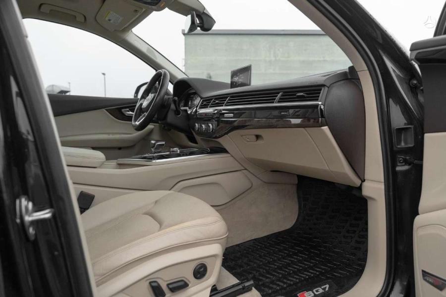 Melns Audi Q7 2018 Viļņa, ar dzinēja tilpumu 3.00 L un nobraukumu 199 tūkst. km par 23950 €, foto 17 vietnē AUTOMOTO.COM.LV