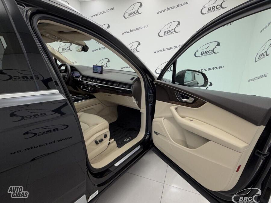 Melns Audi Q7 2018 Avižieniai, ar dzinēja tilpumu 3.00 L un nobraukumu 140 tūkst. km par 24900 €, foto 9 vietnē AUTOMOTO.COM.LV