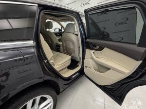 Melns Audi Q7 2018 Avižieniai, ar dzinēja tilpumu 3.00 L un nobraukumu 140 tūkst. km par 24900 €, foto 14 vietnē AUTOMOTO.COM.LV