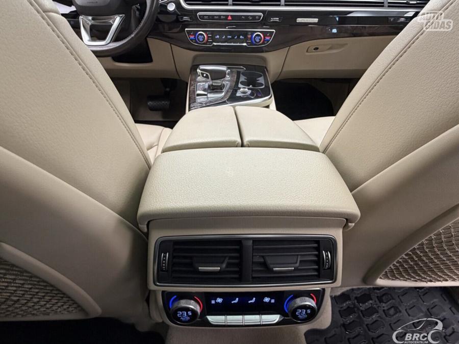 Melns Audi Q7 2018 Avižieniai, ar dzinēja tilpumu 3.00 L un nobraukumu 140 tūkst. km par 24900 €, foto 17 vietnē AUTOMOTO.COM.LV