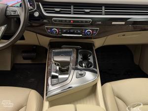 Melns Audi Q7 2018 Avižieniai, ar dzinēja tilpumu 3.00 L un nobraukumu 140 tūkst. km par 24900 €, foto 21 vietnē AUTOMOTO.COM.LV
