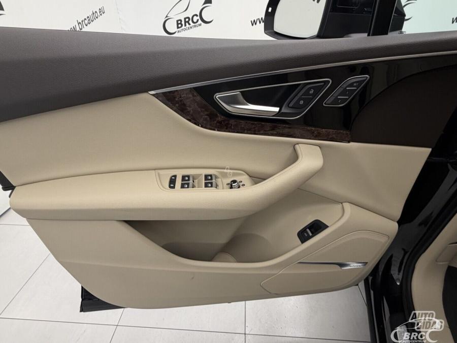 Melns Audi Q7 2018 Avižieniai, ar dzinēja tilpumu 3.00 L un nobraukumu 140 tūkst. km par 24900 €, foto 24 vietnē AUTOMOTO.COM.LV