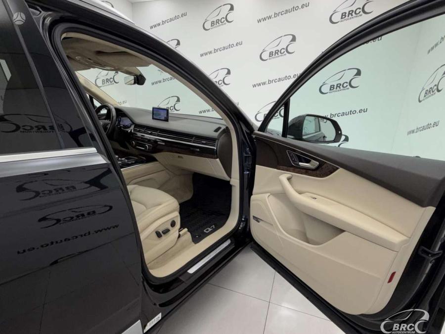 Melns Audi Q7 2018 Viļņa, ar dzinēja tilpumu 3.00 L un nobraukumu 140 tūkst. km par 23500 €, foto 10 vietnē AUTOMOTO.COM.LV