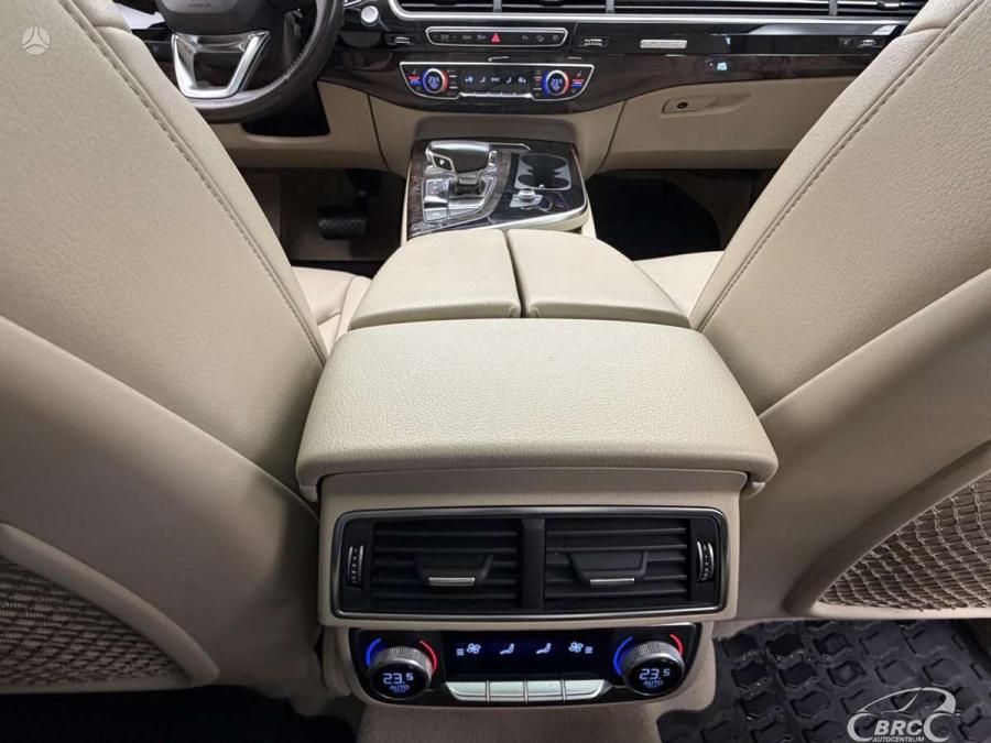 Melns Audi Q7 2018 Viļņa, ar dzinēja tilpumu 3.00 L un nobraukumu 140 tūkst. km par 23500 €, foto 18 vietnē AUTOMOTO.COM.LV