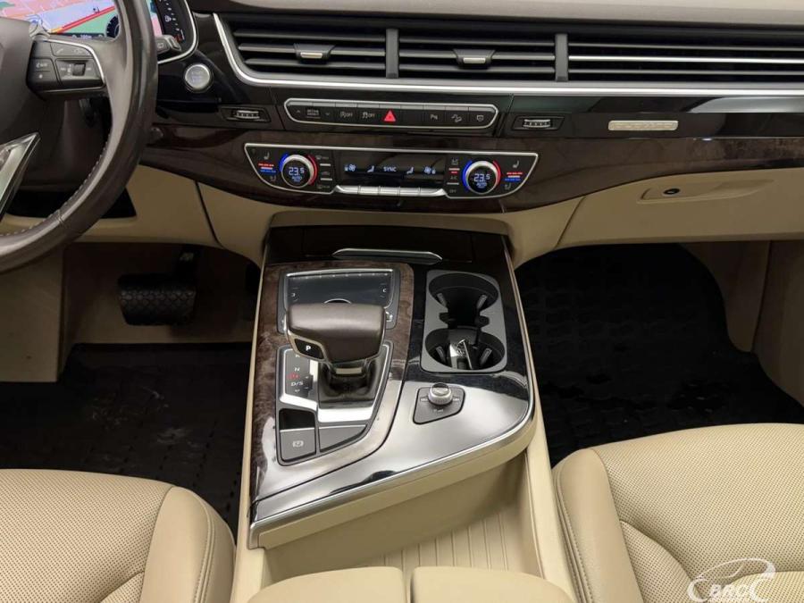 Melns Audi Q7 2018 Viļņa, ar dzinēja tilpumu 3.00 L un nobraukumu 140 tūkst. km par 23500 €, foto 22 vietnē AUTOMOTO.COM.LV