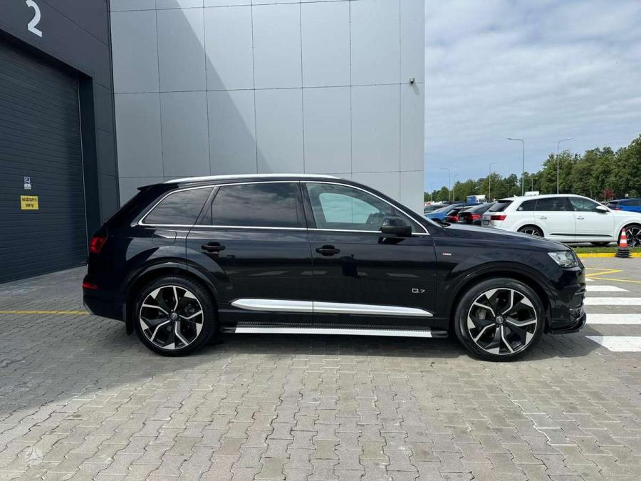 Melns Audi Q7 2018 Klaipėda, ar dzinēja tilpumu 3.00 L un nobraukumu 125 tūkst. km par 26800 €, foto 3 vietnē AUTOMOTO.COM.LV