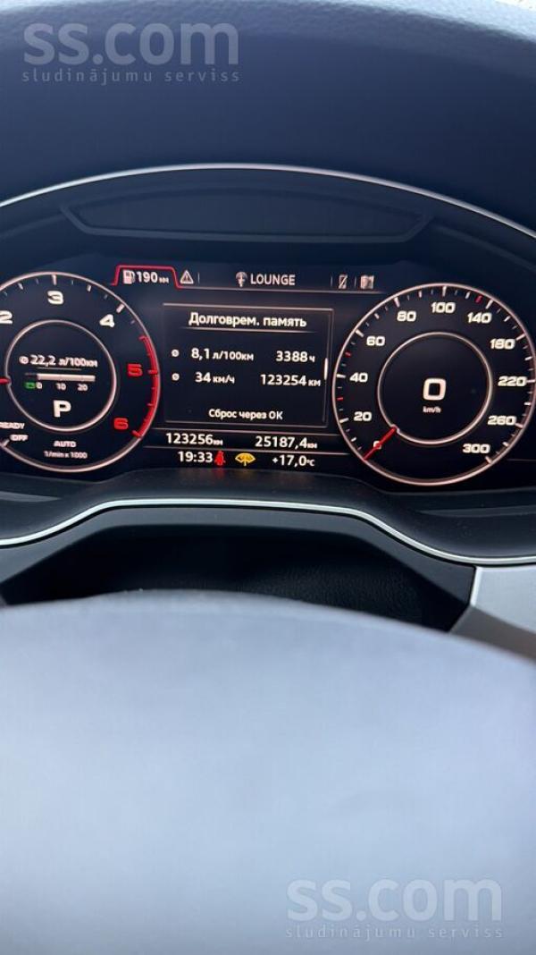 Black Audi Q7 2018 in Riga, with an engine capacity of 3.00 L and mileage of 124 thousand km for 23000 €, photo 5 on AUTOMOTO.COM.LV