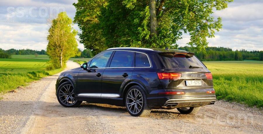 Melns Audi Q7 2018 Cēsis, ar dzinēja tilpumu 4.00 L un nobraukumu 320 tūkst. km par 34690 €, foto 4 vietnē AUTOMOTO.COM.LV