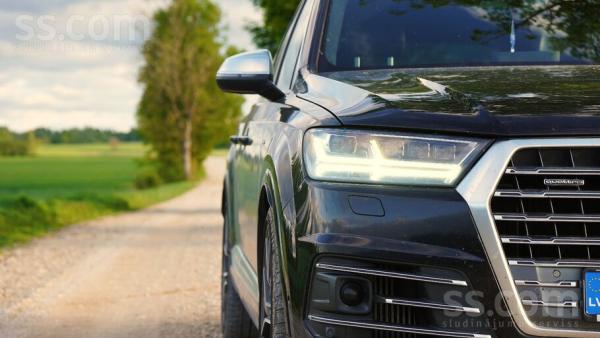 Black Audi Q7 2018 in Cesis, with an engine capacity of 4.00 L and mileage of 320 thousand km for 34690 €, photo 6 on AUTOMOTO.COM.LV