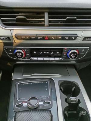 Melns Audi Q7 2018 Kauņa, ar dzinēja tilpumu 3.00 L un nobraukumu 265 tūkst. km par 25900 €, foto 40 vietnē AUTOMOTO.COM.LV