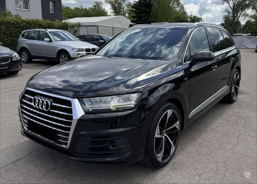 Melns Audi Q7 2018 Panevēža, ar dzinēja tilpumu 2.97 L un nobraukumu 188 tūkst. km par 27400 €, foto 1 vietnē AUTOMOTO.COM.LV