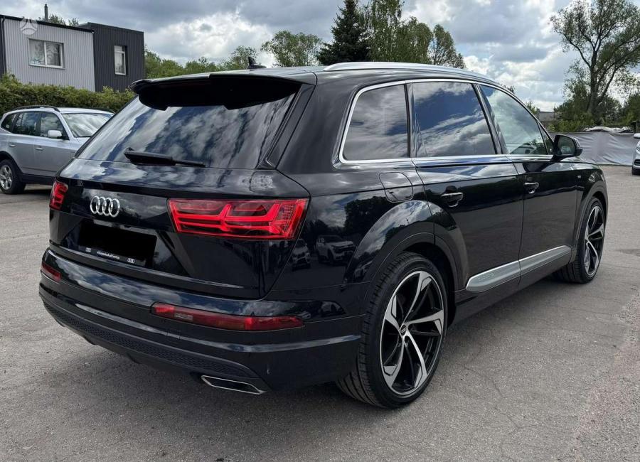 Melns Audi Q7 2018 Panevēža, ar dzinēja tilpumu 2.97 L un nobraukumu 188 tūkst. km par 27400 €, foto 5 vietnē AUTOMOTO.COM.LV