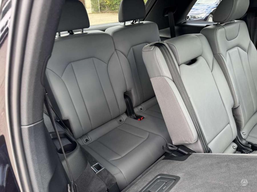 Melns Audi Q7 2018 Panevēža, ar dzinēja tilpumu 2.97 L un nobraukumu 188 tūkst. km par 27400 €, foto 18 vietnē AUTOMOTO.COM.LV