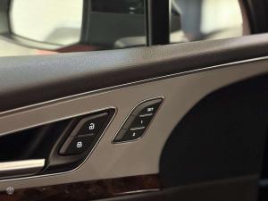 Black Audi Q7 2018 in Vilnius, with an engine capacity of 1.98 L and mileage of 146 thousand km for 20790 €, photo 14 on AUTOMOTO.COM.LV