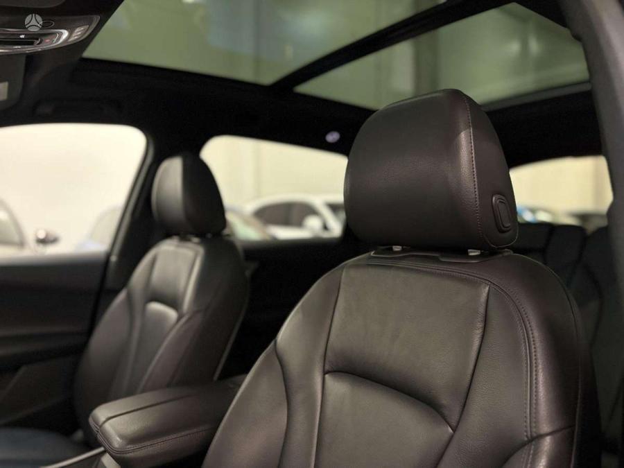 Black Audi Q7 2018 in Vilnius, with an engine capacity of 1.98 L and mileage of 146 thousand km for 20790 €, photo 16 on AUTOMOTO.COM.LV