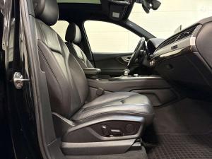 Black Audi Q7 2018 in Vilnius, with an engine capacity of 1.98 L and mileage of 146 thousand km for 20790 €, photo 18 on AUTOMOTO.COM.LV