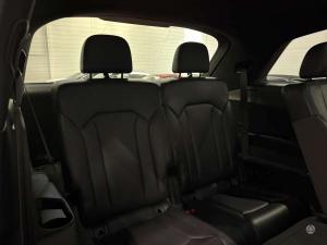 Black Audi Q7 2018 in Vilnius, with an engine capacity of 1.98 L and mileage of 146 thousand km for 20790 €, photo 34 on AUTOMOTO.COM.LV