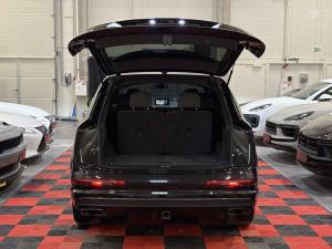 Black Audi Q7 2018 in Vilnius, with an engine capacity of 1.98 L and mileage of 146 thousand km for 20790 €, photo 35 on AUTOMOTO.COM.LV