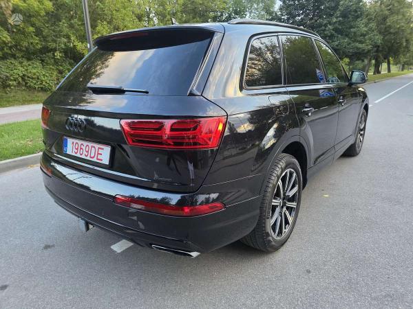 Audi Q7 2018 Kauņa vietnē Melns Audi Q7 2018 Kauņa, ar dzinēja tilpumu 3.00 L un nobraukumu 121 tūkst. km par 25800 €, foto 11 vietnē AUTOMOTO.COM.LV