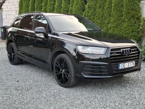 Black Audi Q7 2019 in Zarasai, with an engine capacity of 3.00 L and mileage of 200 thousand km for 30000 €, photo 12 on AUTOMOTO.COM.LV
