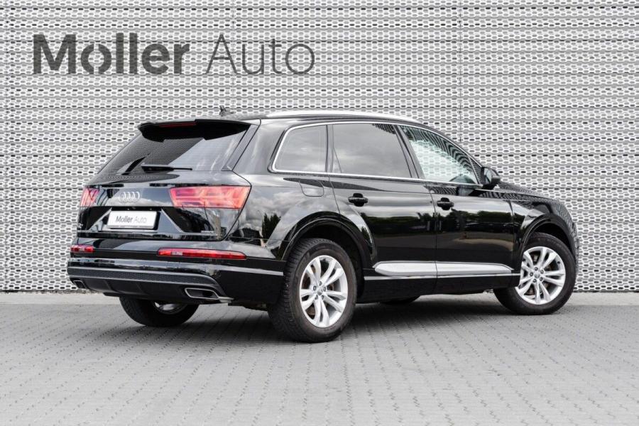 Black Audi Q7 2019 in Marupe, with an engine capacity of 3.00 L and mileage of 162 thousand km for 27300 €, photo 5 on AUTOMOTO.COM.LV