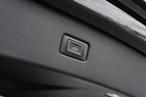 Black Audi Q7 2019 in Marupe, with an engine capacity of 3.00 L and mileage of 162 thousand km for 27300 €, photo 26 on AUTOMOTO.COM.LV