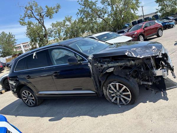 Melns Audi Q7 2019 Viļņa, ar dzinēja tilpumu 1.98 L un nobraukumu 70 tūkst. km par 9800 €, foto 2 vietnē AUTOMOTO.COM.LV