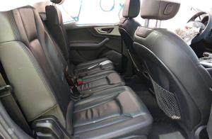 Black Audi Q7 2019 in Vilnius, with an engine capacity of 1.98 L and mileage of 70 thousand km for 9800 €, photo 19 on AUTOMOTO.COM.LV