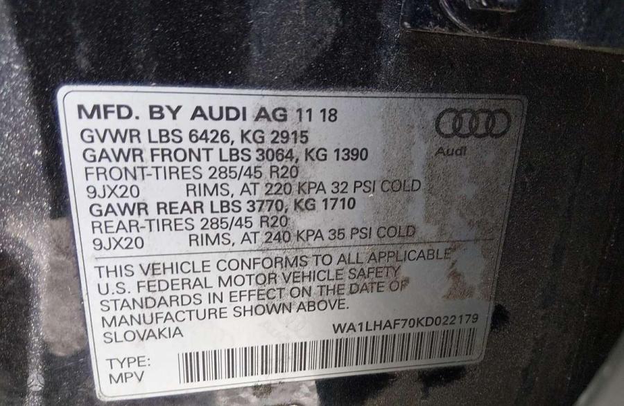 Black Audi Q7 2019 in Vilnius, with an engine capacity of 1.98 L and mileage of 70 thousand km for 9800 €, photo 22 on AUTOMOTO.COM.LV