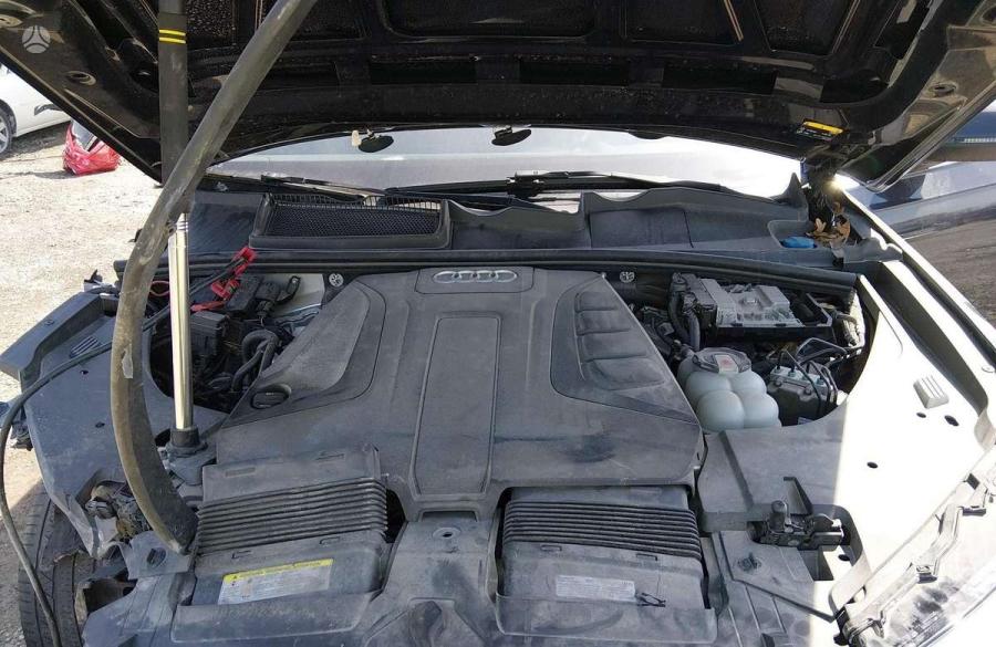 Black Audi Q7 2019 in Vilnius, with an engine capacity of 1.98 L and mileage of 70 thousand km for 9800 €, photo 23 on AUTOMOTO.COM.LV