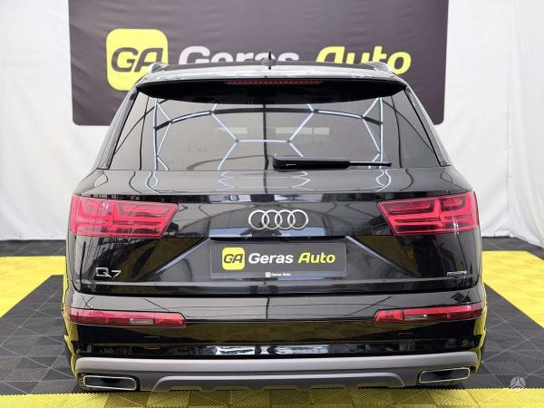Melns Audi Q7 2019 Viļņa, ar dzinēja tilpumu 2.97 L un nobraukumu 413 tūkst. km par 21500 €, foto 5 vietnē AUTOMOTO.COM.LV