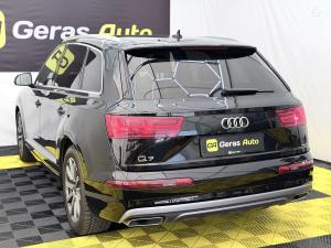 Black Audi Q7 2019 in Vilnius, with an engine capacity of 2.97 L and mileage of 413 thousand km for 21500 €, photo 7 on AUTOMOTO.COM.LV