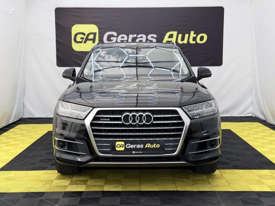 Black Audi Q7 2019 in Vilnius, with an engine capacity of 2.97 L and mileage of 413 thousand km for 21500 €, photo 8 on AUTOMOTO.COM.LV
