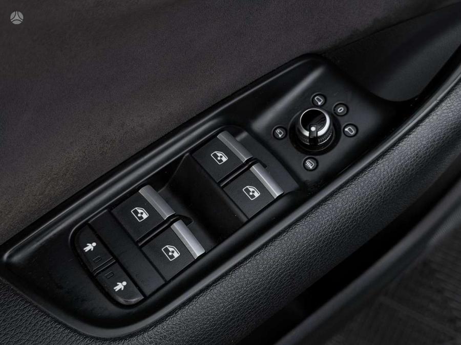 Black Audi Q7 2019 in Vilnius, with an engine capacity of 2.97 L and mileage of 413 thousand km for 21500 €, photo 22 on AUTOMOTO.COM.LV