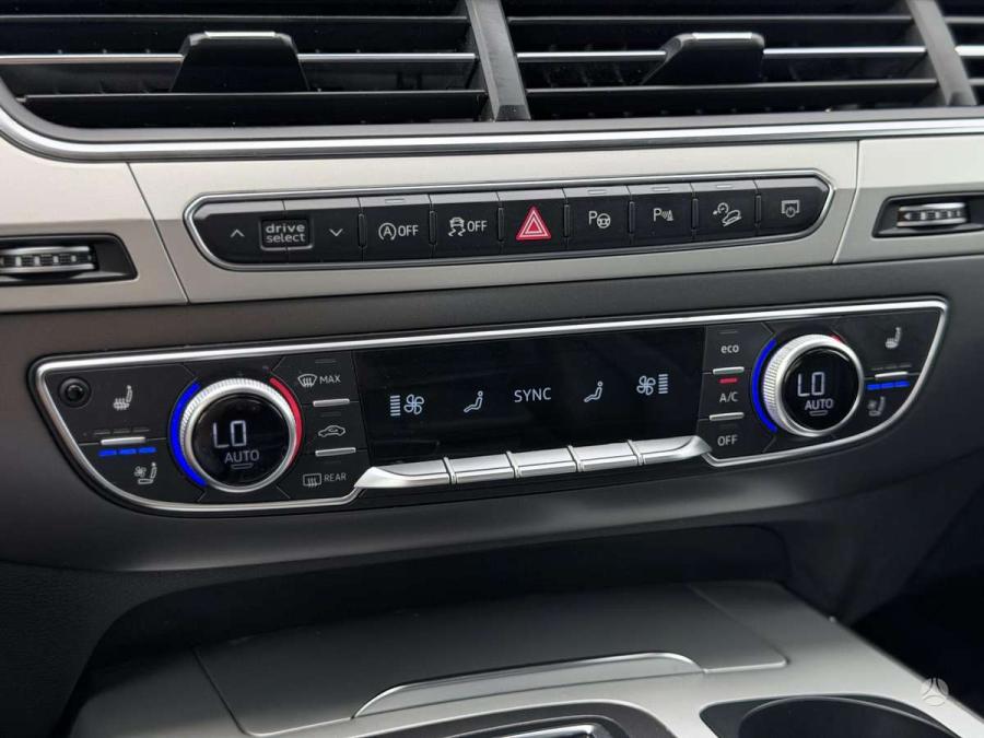 Black Audi Q7 2019 in Vilnius, with an engine capacity of 2.97 L and mileage of 413 thousand km for 21500 €, photo 26 on AUTOMOTO.COM.LV