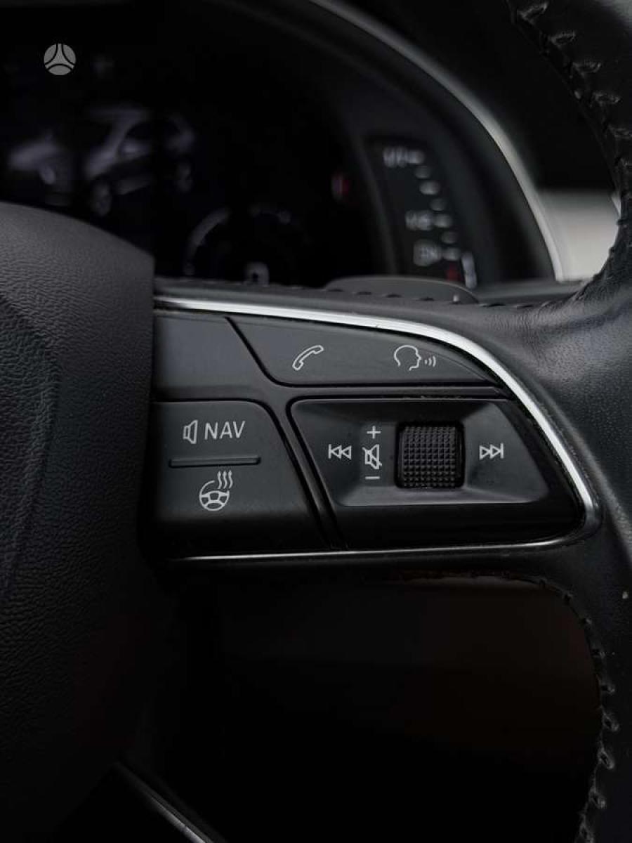 Black Audi Q7 2019 in Vilnius, with an engine capacity of 2.97 L and mileage of 413 thousand km for 21500 €, photo 31 on AUTOMOTO.COM.LV
