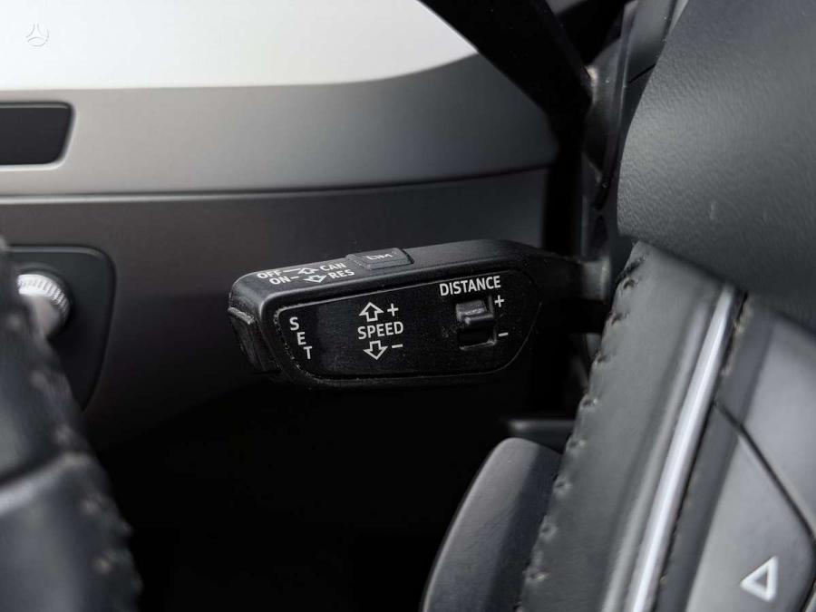 Black Audi Q7 2019 in Vilnius, with an engine capacity of 2.97 L and mileage of 413 thousand km for 21500 €, photo 33 on AUTOMOTO.COM.LV