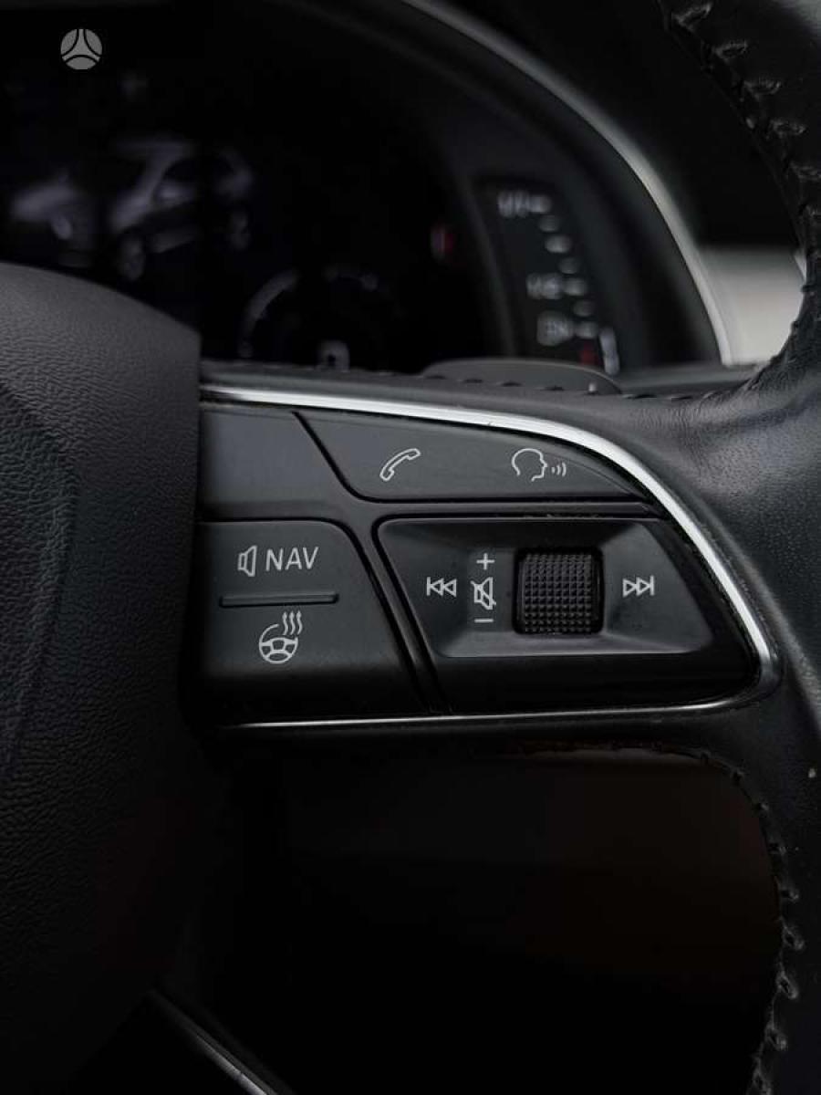Black Audi Q7 2019 in Vilnius, with an engine capacity of 2.97 L and mileage of 413 thousand km for 21300 €, photo 31 on AUTOMOTO.COM.LV
