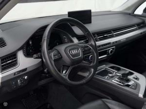 Black Audi Q7 2019 in Vilnius, with an engine capacity of 2.97 L and mileage of 413 thousand km for 19990 €, photo 10 on AUTOMOTO.COM.LV
