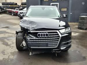 Black Audi Q7 2019 in Vilnius, with an engine capacity of 1.98 L and mileage of 139 thousand km for 10900 €, photo 4 on AUTOMOTO.COM.LV