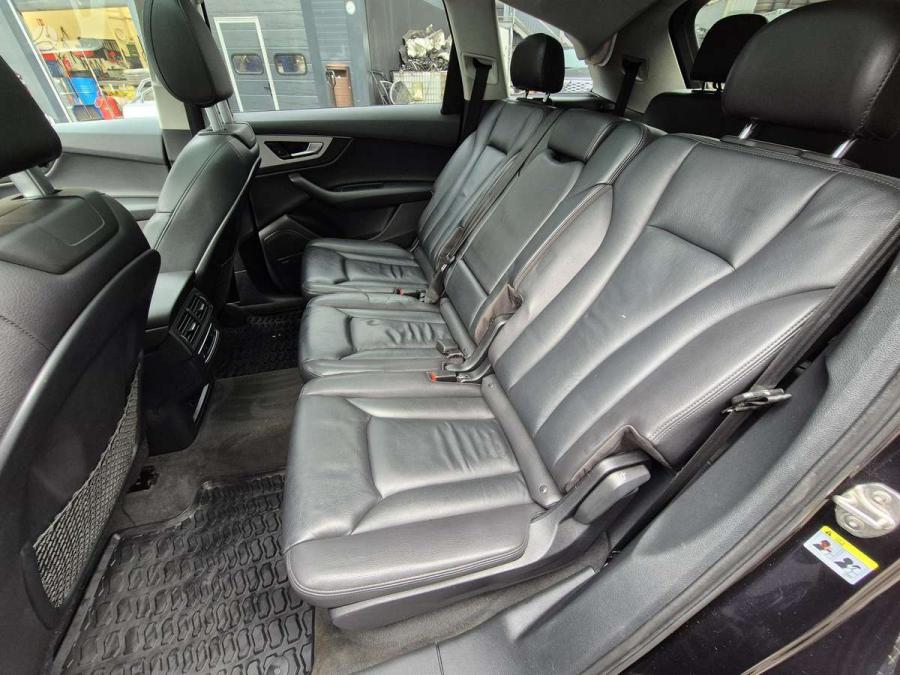 Black Audi Q7 2019 in Vilnius, with an engine capacity of 1.98 L and mileage of 139 thousand km for 10900 €, photo 10 on AUTOMOTO.COM.LV