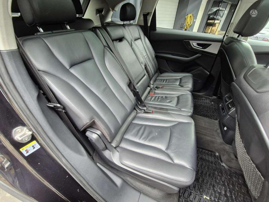 Black Audi Q7 2019 in Vilnius, with an engine capacity of 1.98 L and mileage of 139 thousand km for 10900 €, photo 12 on AUTOMOTO.COM.LV