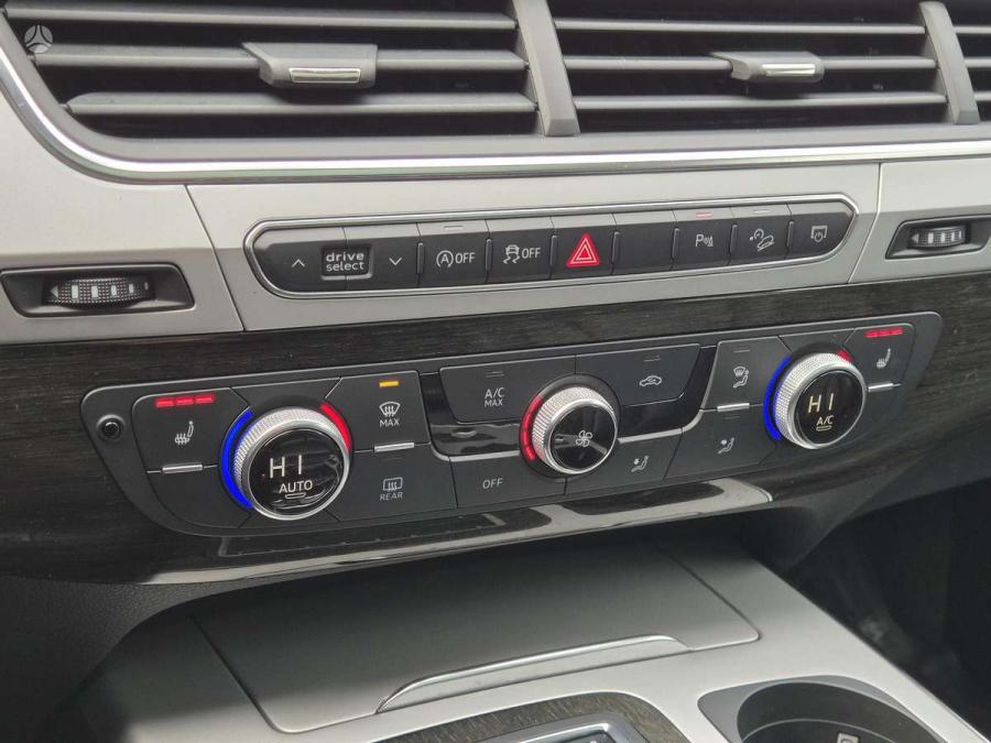 Black Audi Q7 2019 in Vilnius, with an engine capacity of 1.98 L and mileage of 139 thousand km for 10900 €, photo 19 on AUTOMOTO.COM.LV