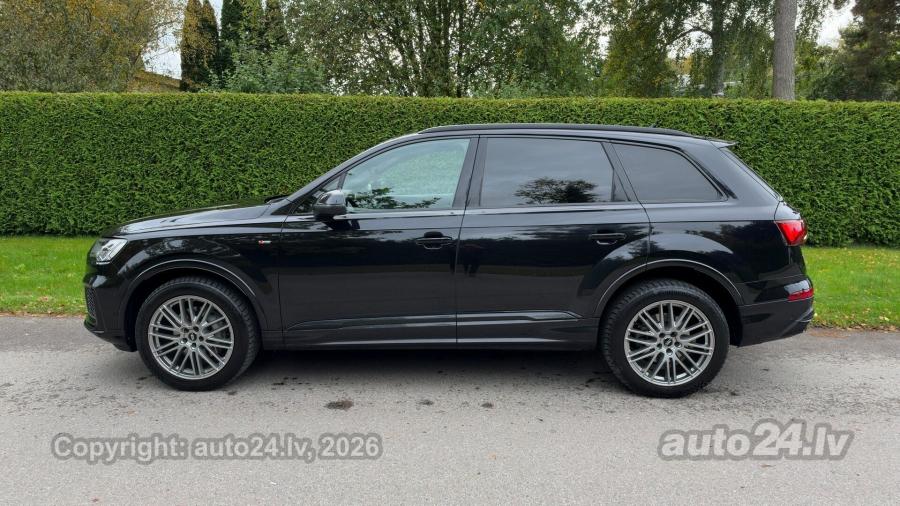 Black Audi Q7 2019 in Tallinn, with an engine capacity of 3.00 L and mileage of 119 thousand km for 48000 €, photo 1 on AUTOMOTO.COM.LV