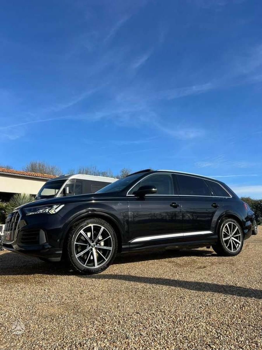 Black Audi Q7 2020 in Vilnius, with an engine capacity of 2.97 L and mileage of 168 thousand km for 32000 €, photo 1 on AUTOMOTO.COM.LV